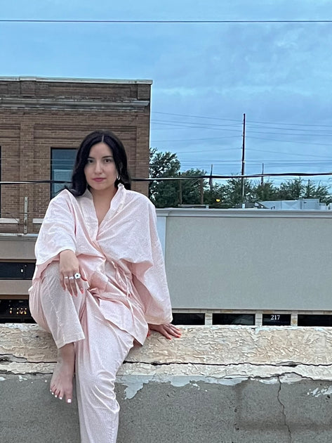 Hope Mora- Artist, Photographer – D o m i